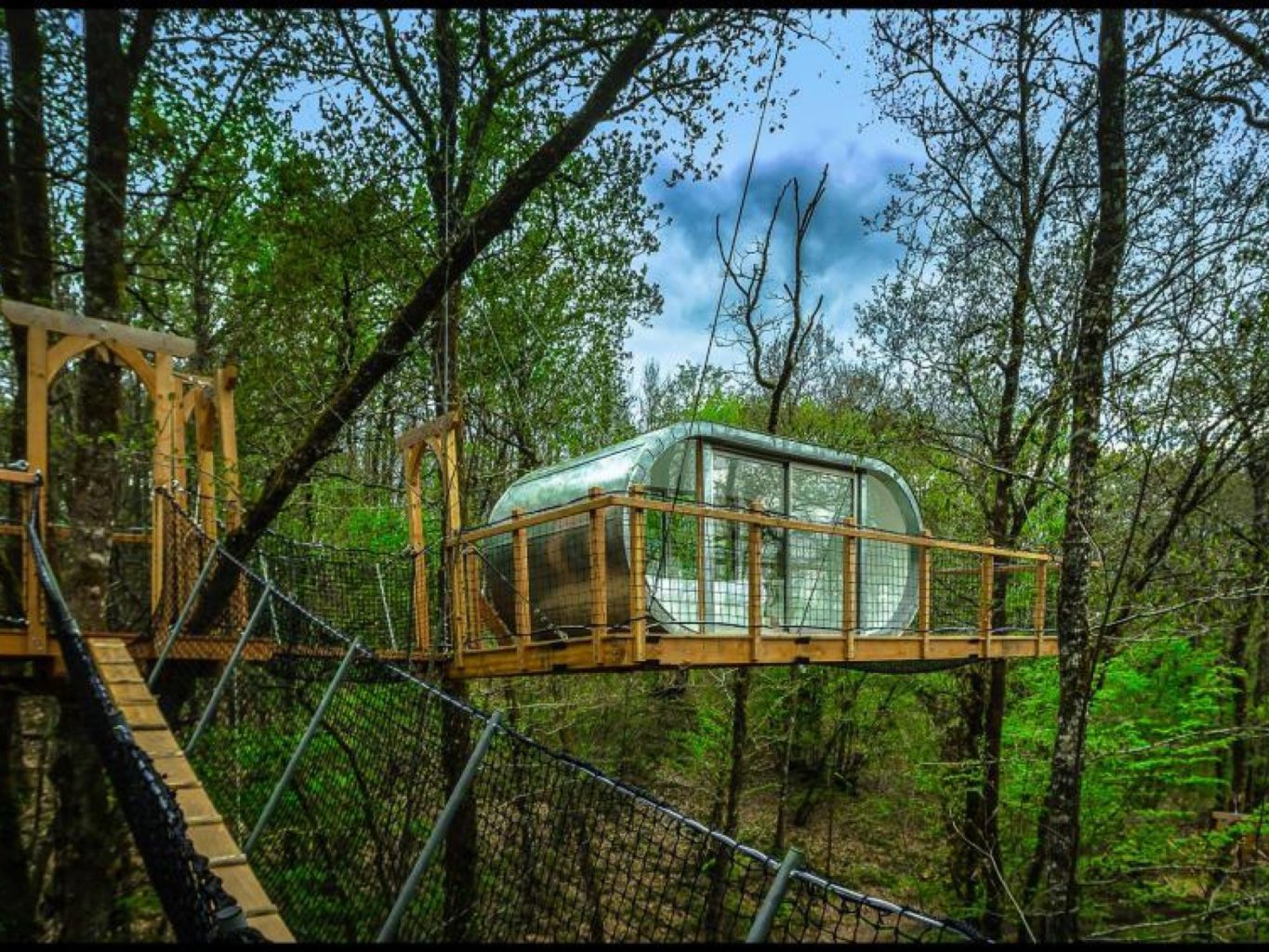 Treehouse Vacation Idea : La Cabane Spa Le Chêne - Treehouselove