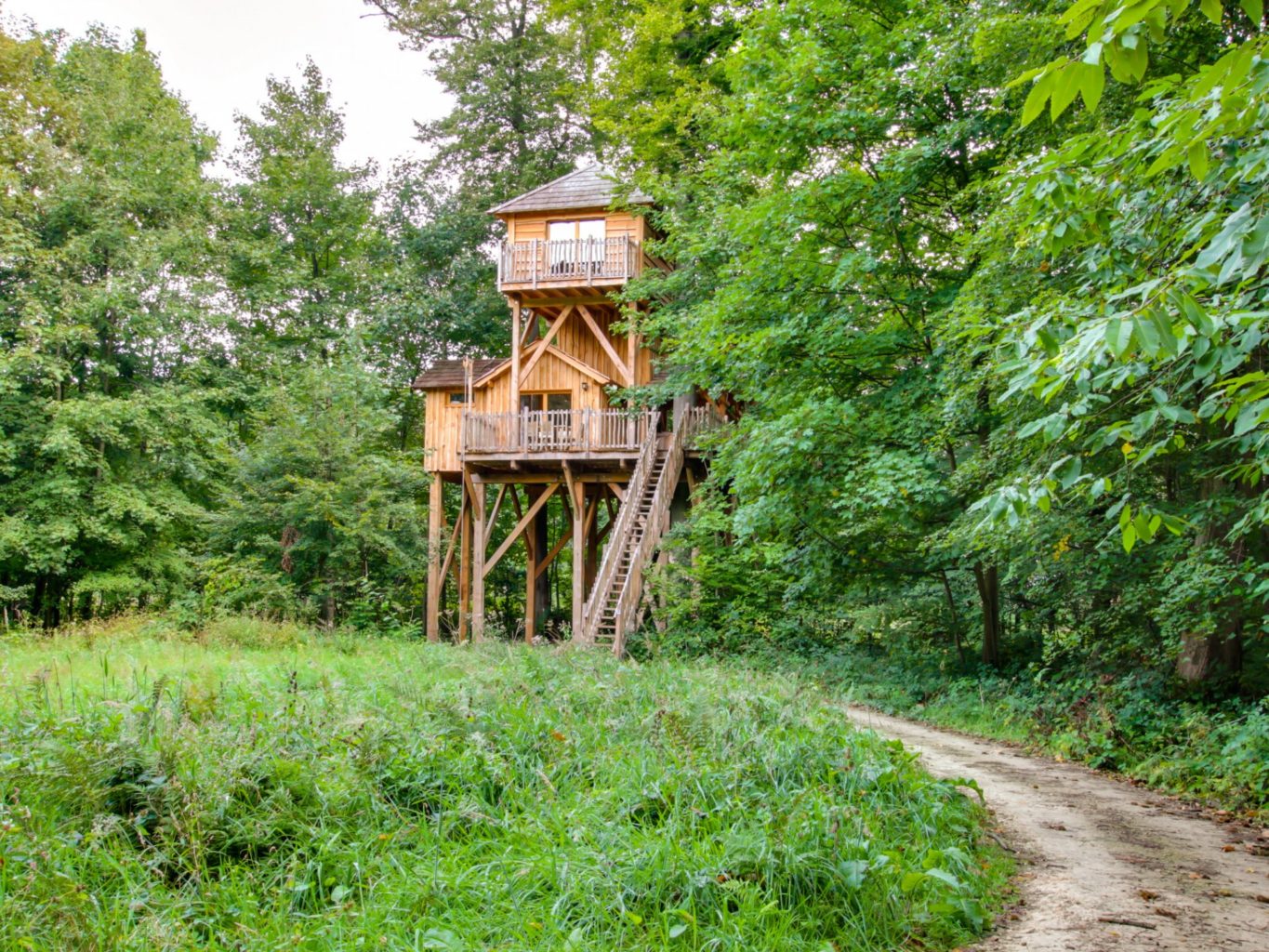 Treehouse Vacation Idea : Cabane Duo Infinie - Treehouselove