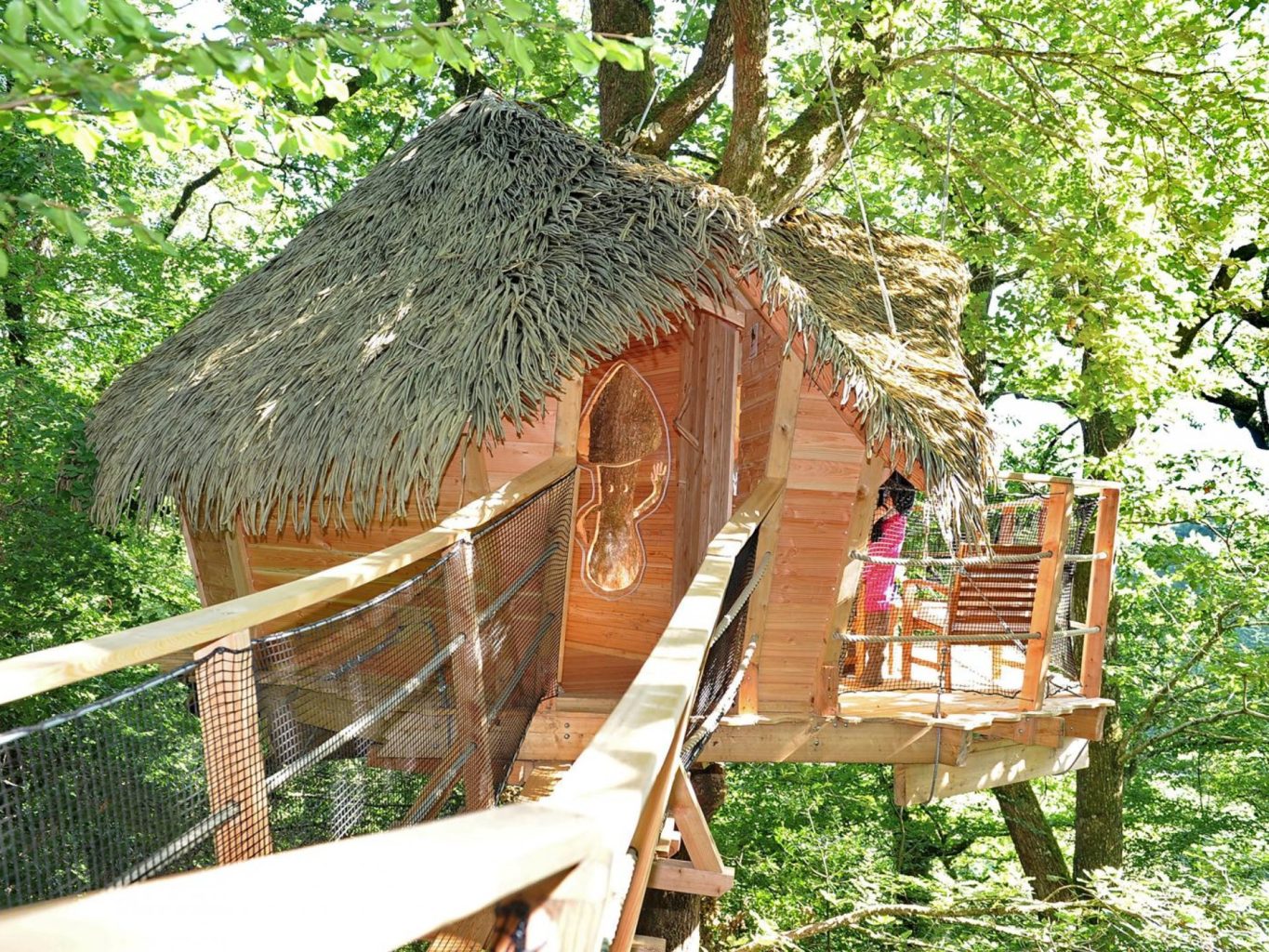 Moose Meadow Treehouse. A two-story treehouse... - Treehouselove